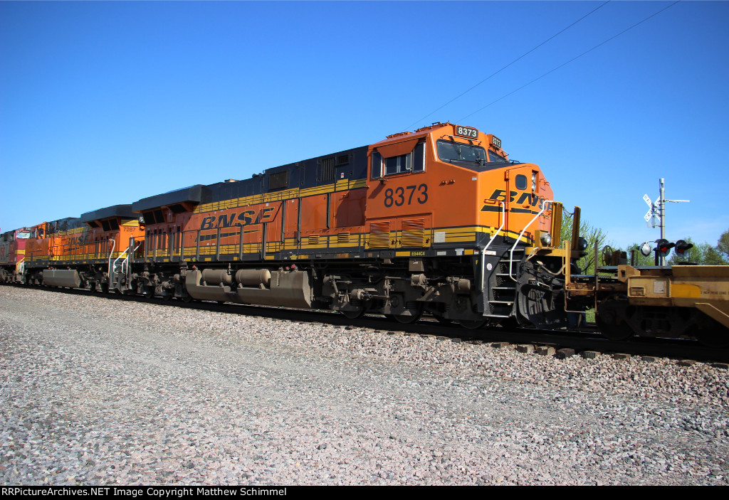 BNSF 8373 - Mid Train DPU #1